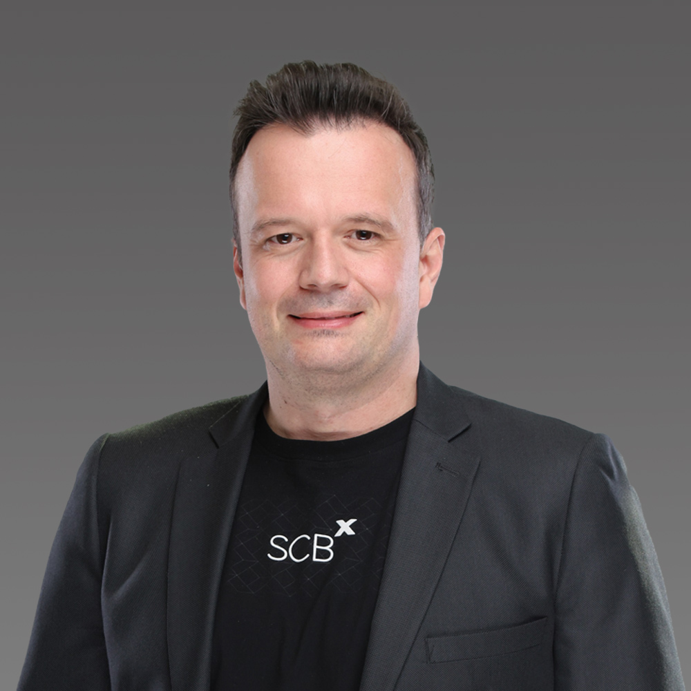 Senior Executive Officers | SCBX